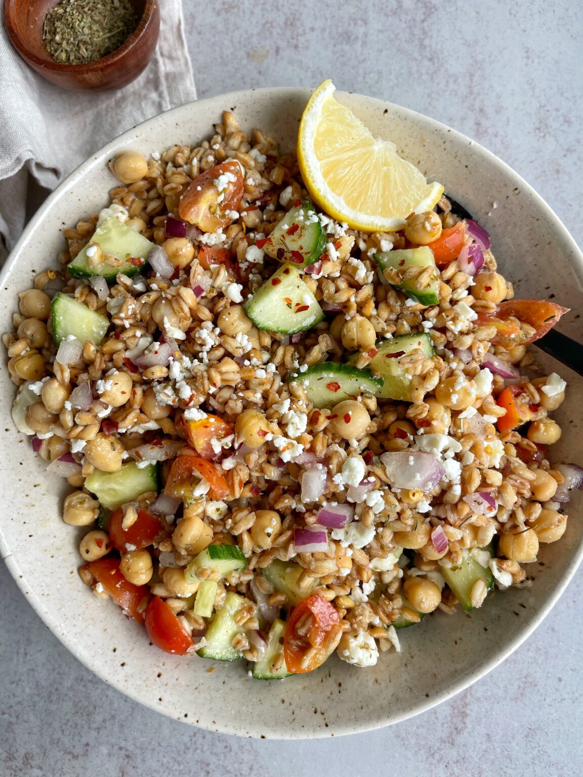 Mediterranean Farro Salad - onebalancedlife.com